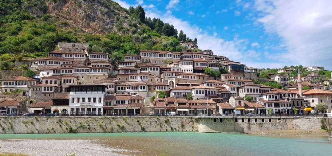 10 Cose da vedere a Berat, Guida alle Attrazioni più importanti 10 Cose da vedere a Berat, Guida alle Attrazioni più importanti